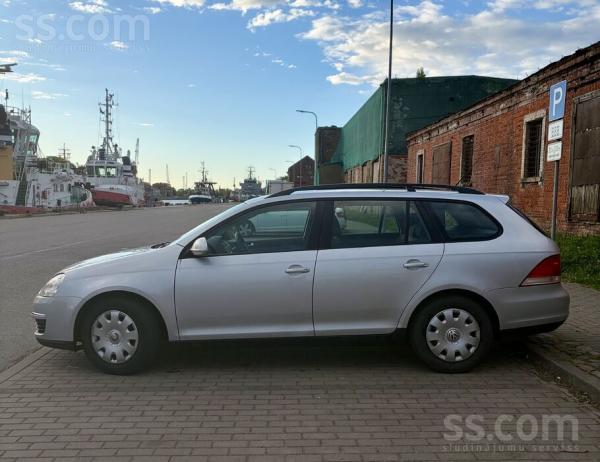 Volkswagen Golf 2009 in Liepaja, with an engine capacity of 1.90 L and mileage of 301 thousand km for 1700 €, photo 5 on AUTOMOTO.COM.LV