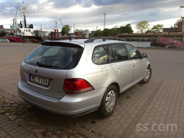 Volkswagen Golf 2009 in Liepaja, with an engine capacity of 1.90 L and mileage of 301 thousand km for 1700 €, photo 6 on AUTOMOTO.COM.LV