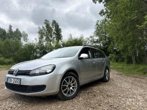 Volkswagen Golf 2009 Cēsis, ar dzinēja tilpumu 1.60 L un nobraukumu 393 tūkst. km par 1650 €, foto  vietnē AUTOMOTO.COM.LV