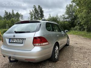 Volkswagen Golf 2009 Cēsis, ar dzinēja tilpumu 1.60 L un nobraukumu 393 tūkst. km par 1650 €, foto 6 vietnē AUTOMOTO.COM.LV