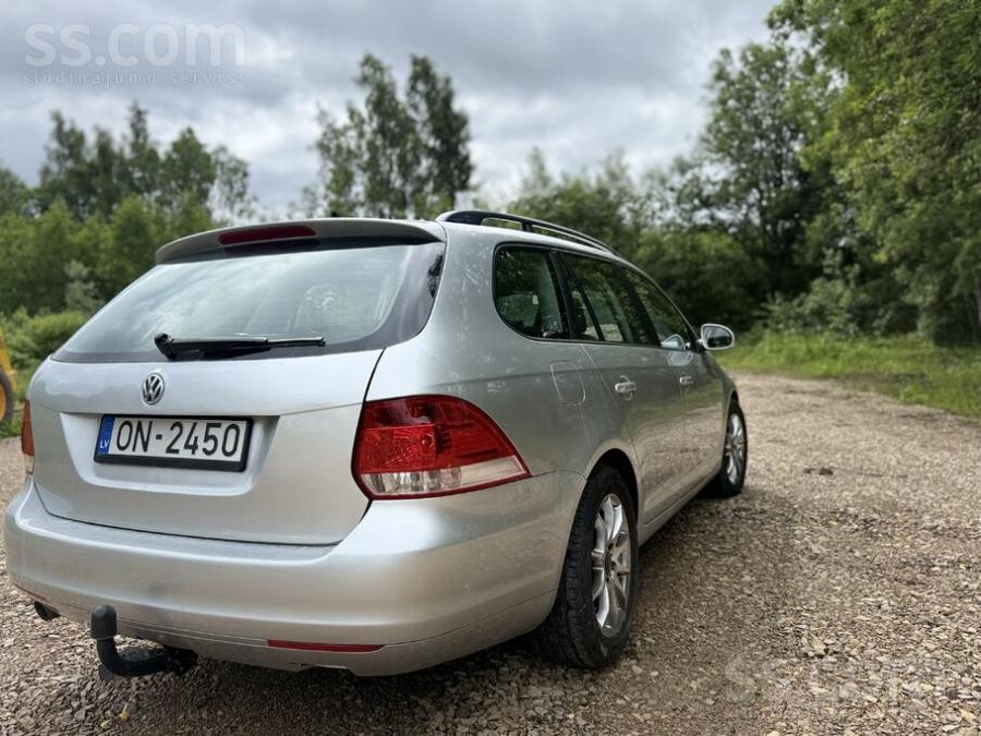 Volkswagen Golf 2009 Cēsis, ar dzinēja tilpumu 1.60 L un nobraukumu 393 tūkst. km par 1650 €, foto 6 vietnē AUTOMOTO.COM.LV
