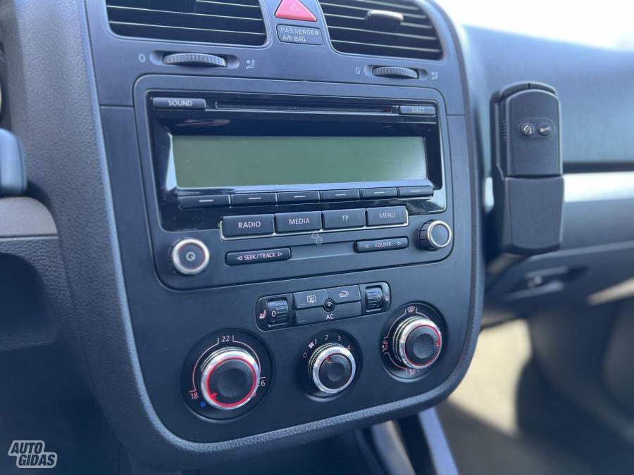 Volkswagen Golf 2009 Kauņa, ar dzinēja tilpumu 1.90 L un nobraukumu 392 tūkst. km par 1100 €, foto 6 vietnē AUTOMOTO.COM.LV