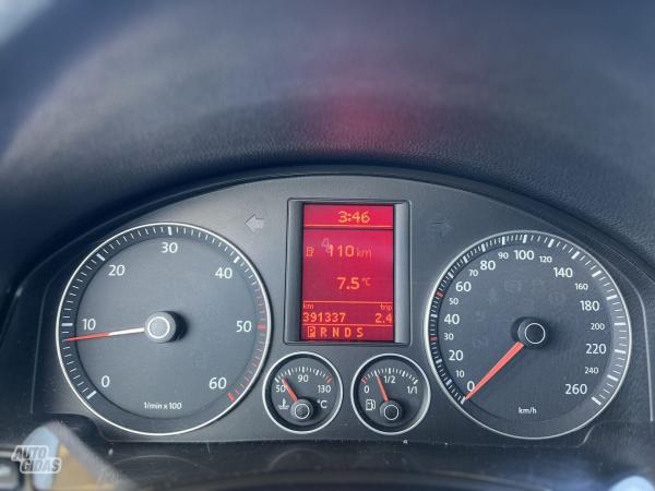Volkswagen Golf 2009 Kauņa, ar dzinēja tilpumu 1.90 L un nobraukumu 392 tūkst. km par 1100 €, foto 6 vietnē AUTOMOTO.COM.LV