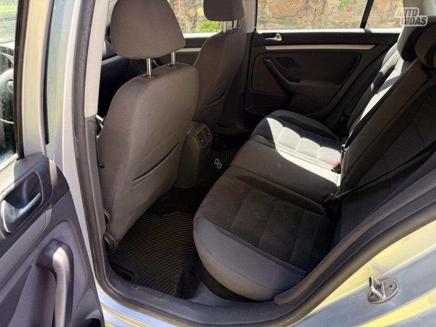 Volkswagen Golf 2009 Panevēža, ar dzinēja tilpumu 2.00 L un nobraukumu 443 tūkst. km par 1400 €, foto 15 vietnē AUTOMOTO.COM.LV