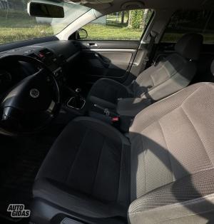 Volkswagen Golf 2009 in Vilnius, with an engine capacity of 1.90 L and mileage of 392 thousand km for 890 €, photo 6 on AUTOMOTO.COM.LV