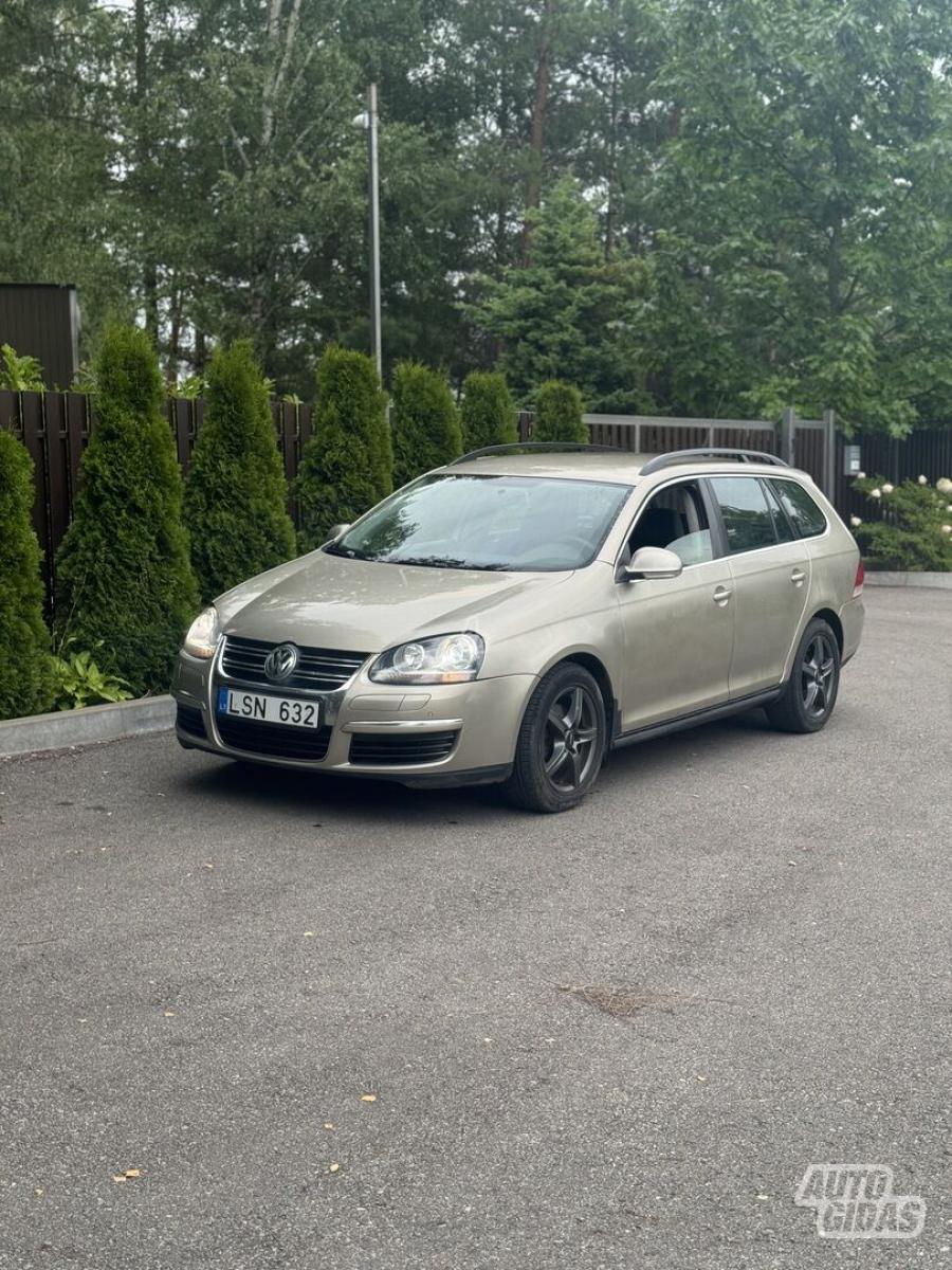 Volkswagen Golf 2009 in Vilnius, with an engine capacity of 1.40 L and mileage of 240 thousand km for 999 €, photo 1 on AUTOMOTO.COM.LV