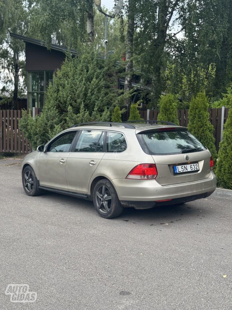 Volkswagen Golf 2009 in Vilnius, with an engine capacity of 1.40 L and mileage of 240 thousand km for 999 €, photo 4 on AUTOMOTO.COM.LV