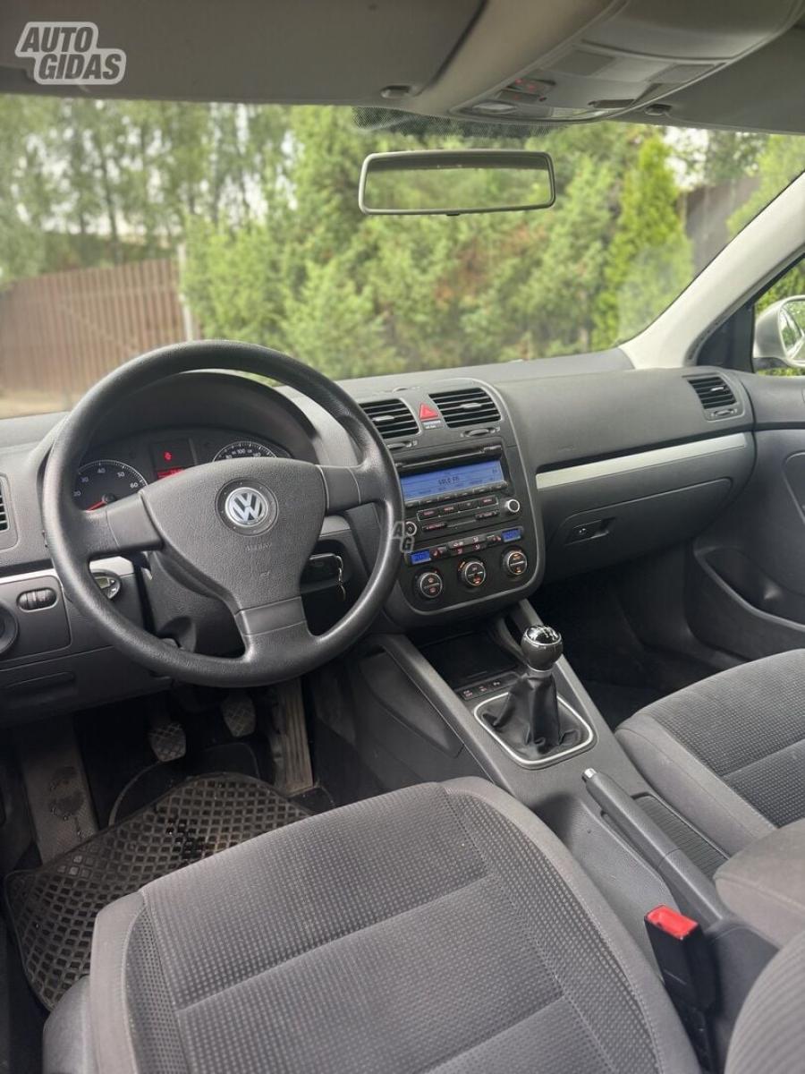 Volkswagen Golf 2009 in Vilnius, with an engine capacity of 1.40 L and mileage of 240 thousand km for 999 €, photo 9 on AUTOMOTO.COM.LV