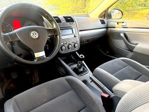 Volkswagen Golf 2009 in Tallinn, with an engine capacity of 1.90 L and mileage of 415 thousand km for 1999 €, photo 7 on AUTOMOTO.COM.LV