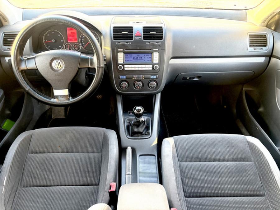 Volkswagen Golf 2009 in Tallinn, with an engine capacity of 1.90 L and mileage of 415 thousand km for 1999 €, photo 8 on AUTOMOTO.COM.LV