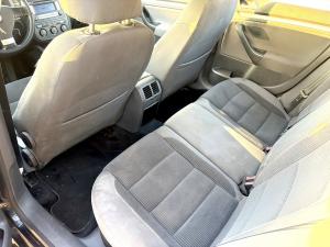 Volkswagen Golf 2009 in Tallinn, with an engine capacity of 1.90 L and mileage of 415 thousand km for 1999 €, photo 25 on AUTOMOTO.COM.LV