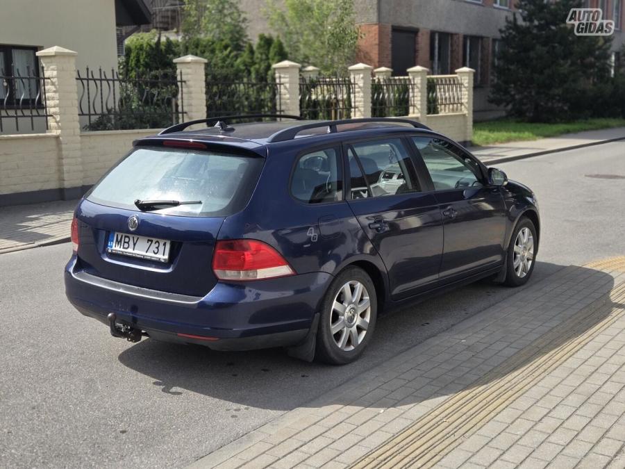 Volkswagen Golf 2009 Klaipėda, ar dzinēja tilpumu 1.90 L un nobraukumu 240 tūkst. km par 1800 €, foto 4 vietnē AUTOMOTO.COM.LV