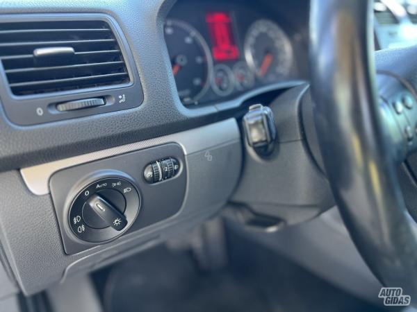 Volkswagen Golf 2009 Kauņa, ar dzinēja tilpumu 1.90 L un nobraukumu 392 tūkst. km par 900 €, foto 9 vietnē AUTOMOTO.COM.LV