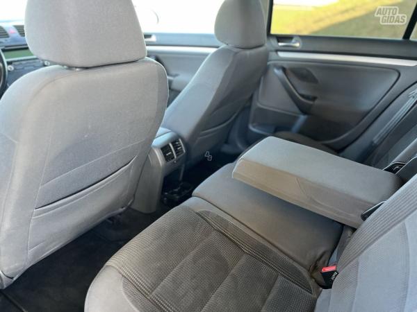 Volkswagen Golf 2009 Kauņa, ar dzinēja tilpumu 1.90 L un nobraukumu 392 tūkst. km par 900 €, foto 11 vietnē AUTOMOTO.COM.LV
