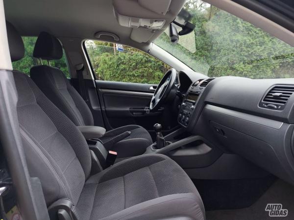 Volkswagen Golf 2009 in Anyksciai, with an engine capacity of 1.90 L and mileage of 275 thousand km for 2100 €, photo 7 on AUTOMOTO.COM.LV