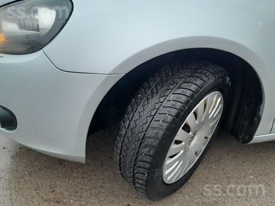 Volkswagen Golf 2010 Saldus, ar dzinēja tilpumu 1.60 L un nobraukumu 402 tūkst. km par 2650 €, foto 9 vietnē AUTOMOTO.COM.LV