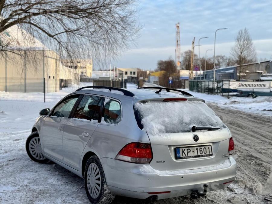 Volkswagen Golf 2010 in Riga, with an engine capacity of 1.60 L and mileage of 0 thousand km for 2199 €, photo 5 on AUTOMOTO.COM.LV