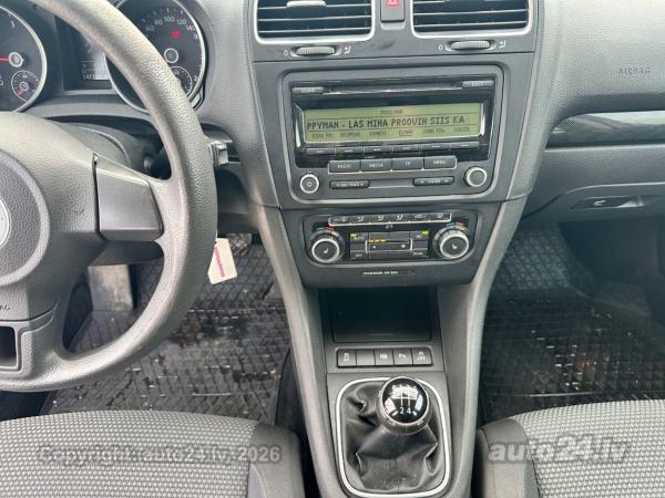 Volkswagen Golf 2010 in Tallinn, with an engine capacity of 1.60 L and mileage of 347 thousand km for 3499 €, photo 7 on AUTOMOTO.COM.LV