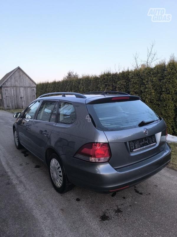 Volkswagen Golf 2010 in Vilkaviskis, with an engine capacity of 1.60 L and mileage of 227 thousand km for 3600 €, photo 4 on AUTOMOTO.COM.LV