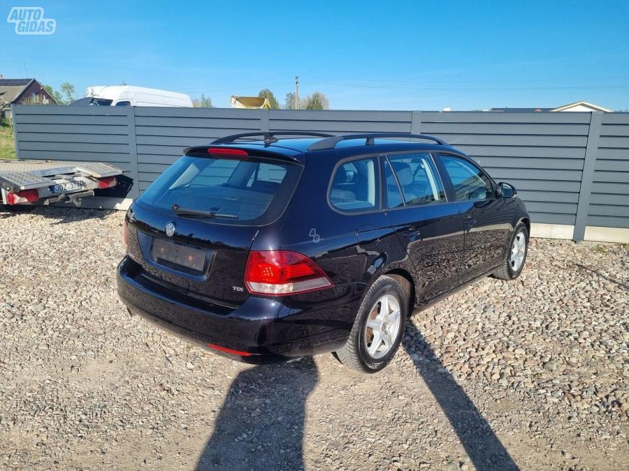 Volkswagen Golf 2010 Marijampole, ar dzinēja tilpumu 1.60 L un nobraukumu 326 tūkst. km par 2350 €, foto 7 vietnē AUTOMOTO.COM.LV