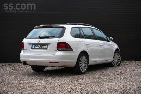 Volkswagen Golf 2010 Rīga, ar dzinēja tilpumu 1.40 L un nobraukumu 300 tūkst. km par 3690 €, foto 3 vietnē AUTOMOTO.COM.LV