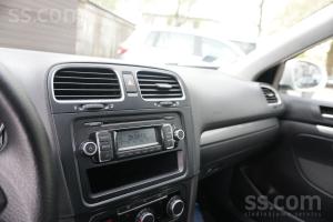 Volkswagen Golf 2010 Rīga, ar dzinēja tilpumu 1.40 L un nobraukumu 300 tūkst. km par 3690 €, foto 9 vietnē AUTOMOTO.COM.LV