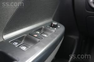 Volkswagen Golf 2010 Rīga, ar dzinēja tilpumu 1.40 L un nobraukumu 300 tūkst. km par 3690 €, foto 11 vietnē AUTOMOTO.COM.LV