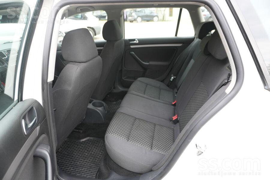 Volkswagen Golf 2010 Rīga, ar dzinēja tilpumu 1.40 L un nobraukumu 300 tūkst. km par 3690 €, foto 12 vietnē AUTOMOTO.COM.LV