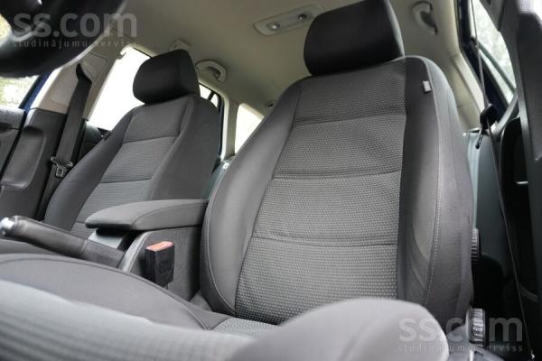 Volkswagen Golf 2010 in Riga, with an engine capacity of 1.60 L and mileage of 283 thousand km for 5290 €, photo 9 on AUTOMOTO.COM.LV