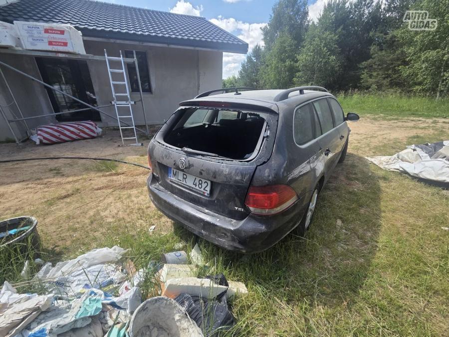 Volkswagen Golf 2010 Viļņa, ar dzinēja tilpumu 1.40 L un nobraukumu 286 tūkst. km par 750 €, foto 6 vietnē AUTOMOTO.COM.LV
