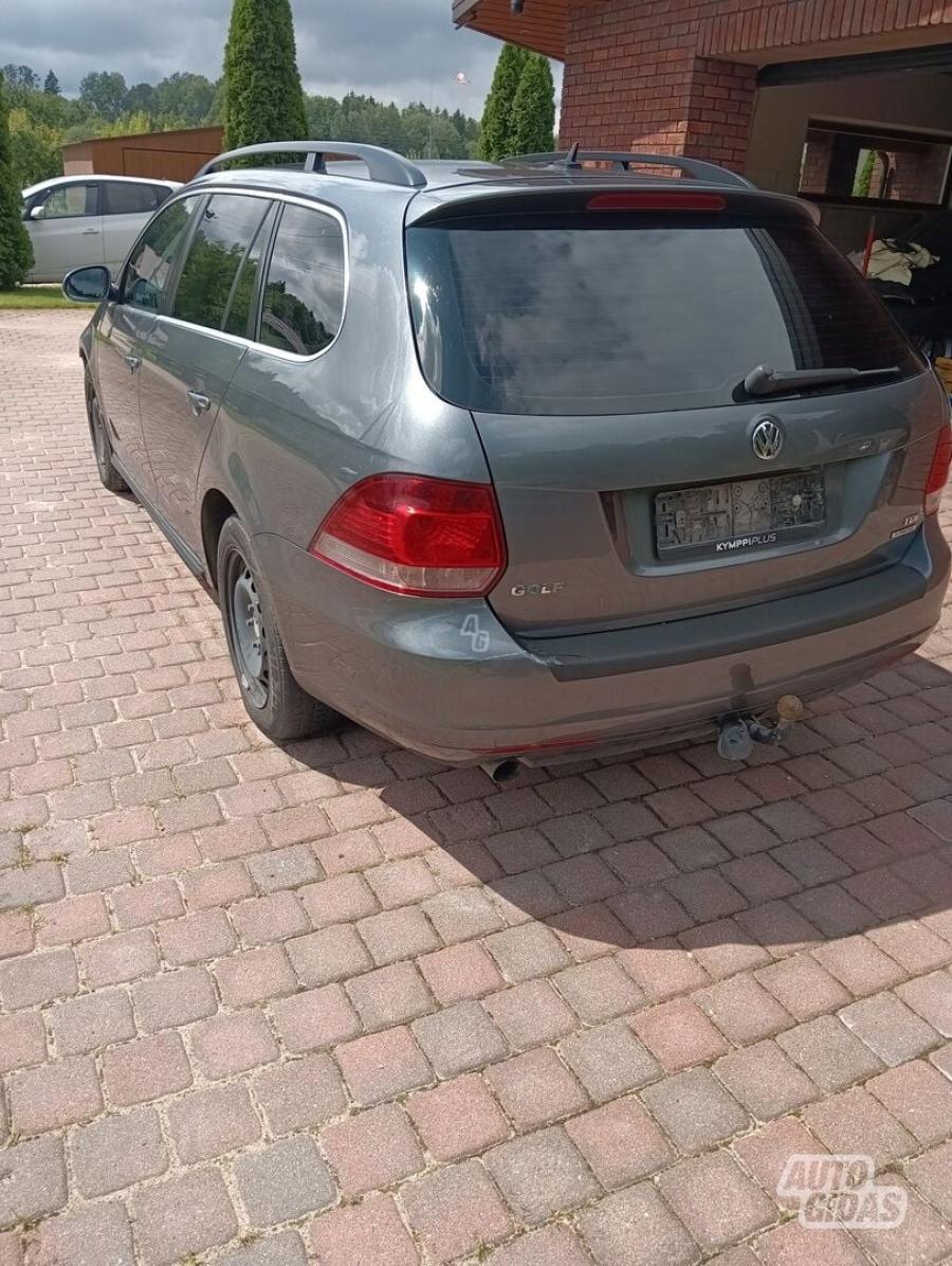 Volkswagen Golf 2010 in Kaunas, with an engine capacity of 1.60 L and mileage of 289 thousand km for 2850 €, photo 6 on AUTOMOTO.COM.LV