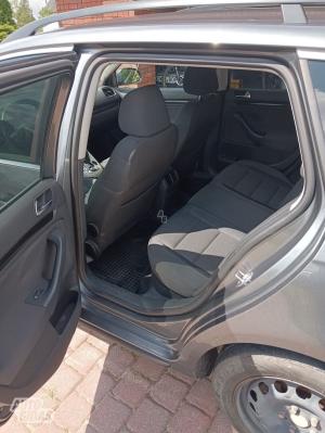 Volkswagen Golf 2010 in Kaunas, with an engine capacity of 1.60 L and mileage of 289 thousand km for 2850 €, photo 12 on AUTOMOTO.COM.LV