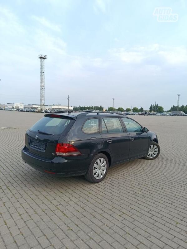 Volkswagen Golf 2010 Marijampole, ar dzinēja tilpumu 1.60 L un nobraukumu 297 tūkst. km par 2799 €, foto 5 vietnē AUTOMOTO.COM.LV