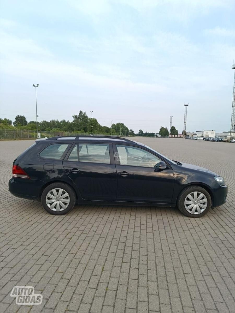Volkswagen Golf 2010 in Marijampole, with an engine capacity of 1.60 L and mileage of 297 thousand km for 2799 €, photo 7 on AUTOMOTO.COM.LV