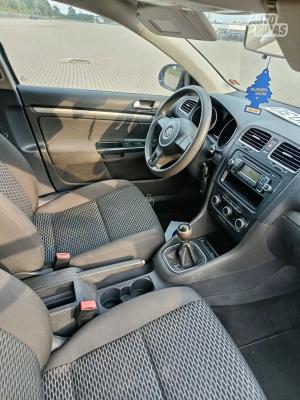 Volkswagen Golf 2010 in Marijampole, with an engine capacity of 1.60 L and mileage of 297 thousand km for 2799 €, photo 9 on AUTOMOTO.COM.LV