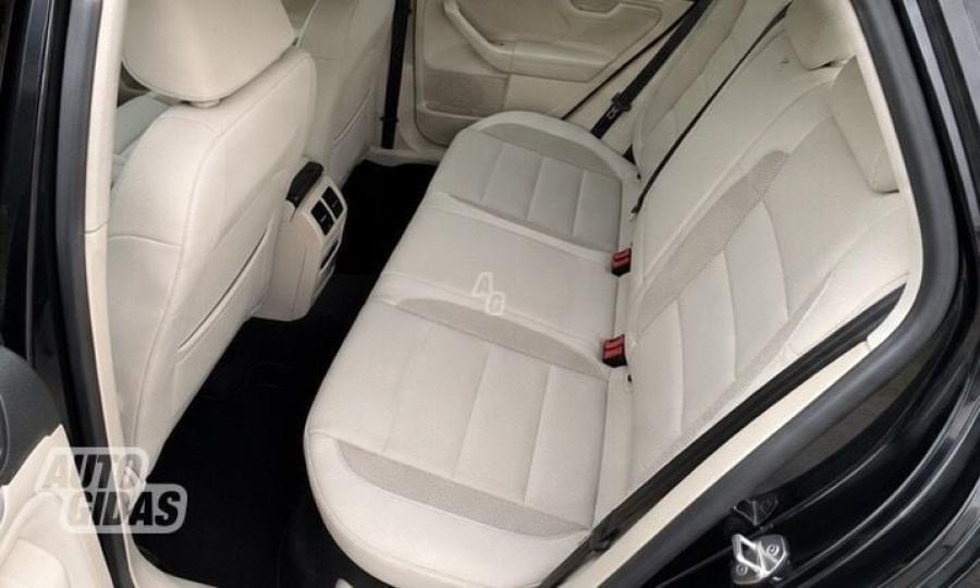 Volkswagen Golf 2010 in Kaunas, with an engine capacity of 1.60 L and mileage of 250 thousand km for 2490 €, photo 9 on AUTOMOTO.COM.LV