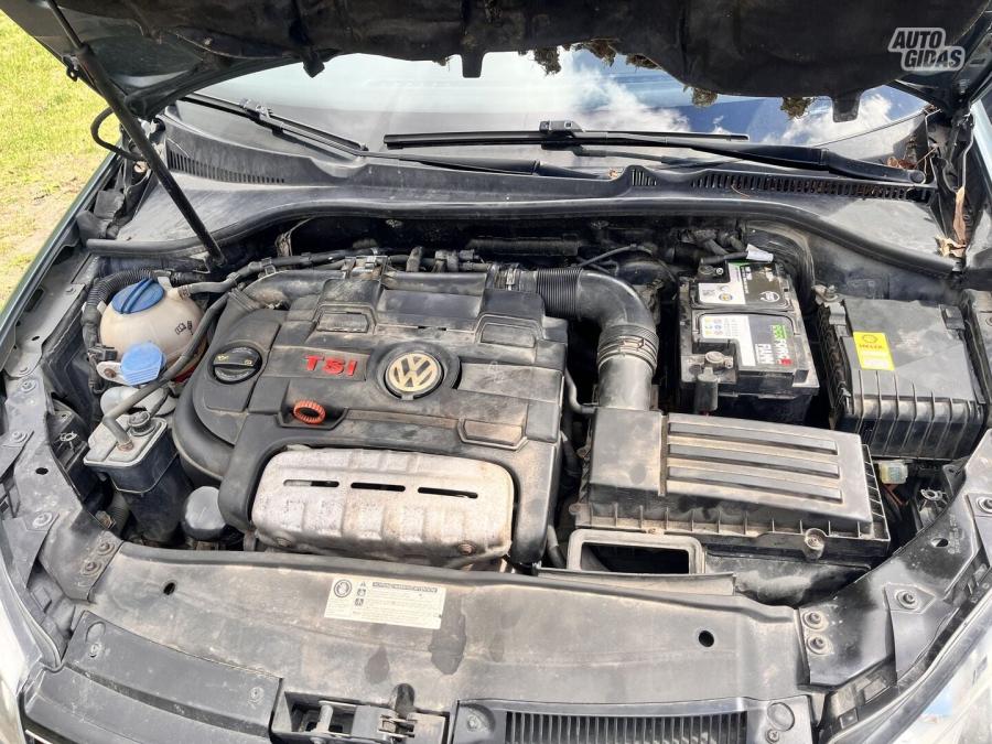 Volkswagen Golf 2010 Alīta, ar dzinēja tilpumu 1.40 L un nobraukumu 330 tūkst. km par 1200 €, foto 12 vietnē AUTOMOTO.COM.LV