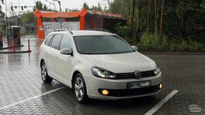Volkswagen Golf 2010 in Vilnius, with an engine capacity of 2.00 L and mileage of 421 thousand km for 2950 €, photo  on AUTOMOTO.COM.LV