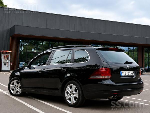 Фольксваген Гольф 2010 в Рига, объемом двигателя 2.00 л и пробегом 327 тыс. км за 2750 €, фото 4 на AUTOMOTO.COM.LV