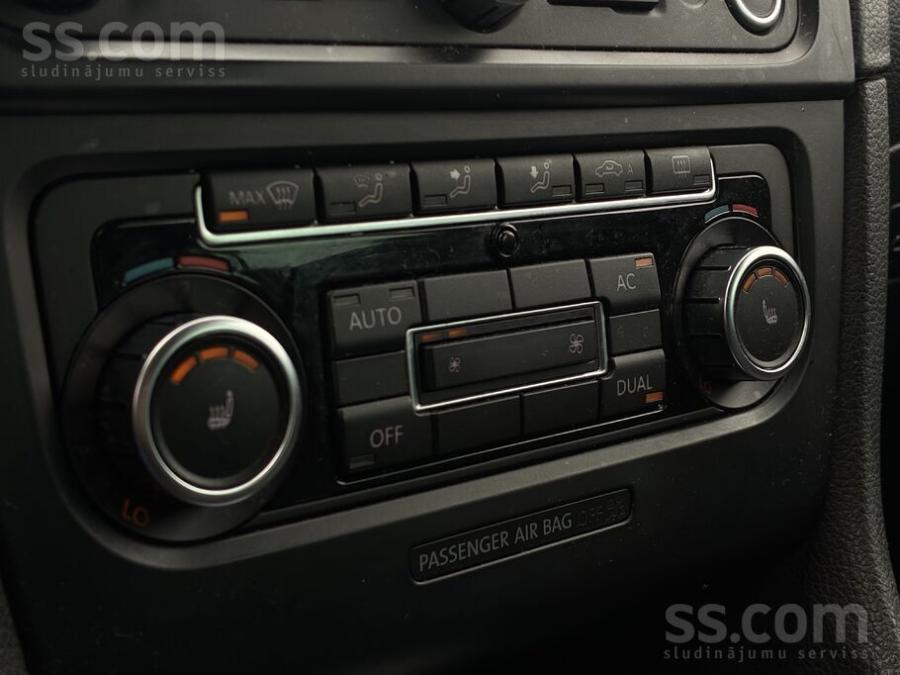 Volkswagen Golf 2010 Rīga, ar dzinēja tilpumu 2.00 L un nobraukumu 327 tūkst. km par 2750 €, foto 9 vietnē AUTOMOTO.COM.LV