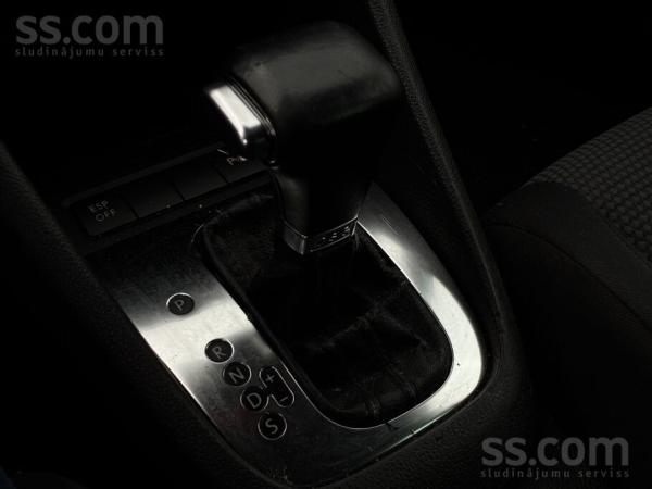 Фольксваген Гольф 2010 в Рига, объемом двигателя 2.00 л и пробегом 327 тыс. км за 2750 €, фото 10 на AUTOMOTO.COM.LV