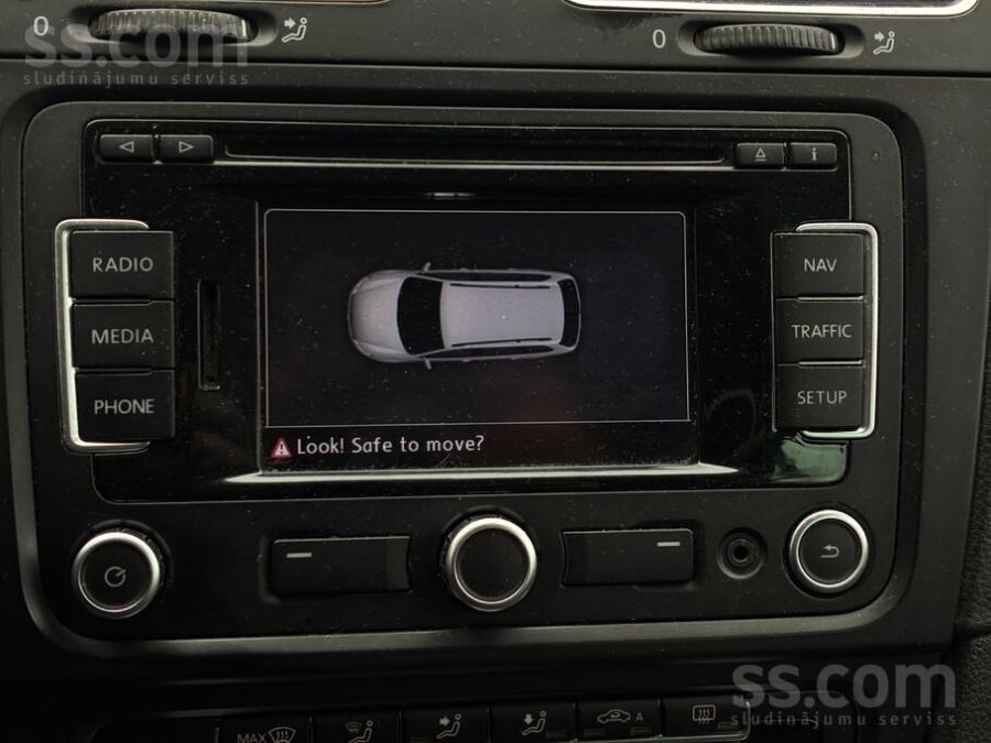 Volkswagen Golf 2010 Rīga, ar dzinēja tilpumu 2.00 L un nobraukumu 327 tūkst. km par 2750 €, foto 11 vietnē AUTOMOTO.COM.LV