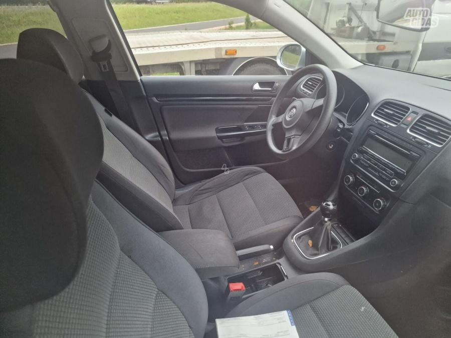 Volkswagen Golf 2010 Kelmė, ar dzinēja tilpumu 1.60 L un nobraukumu 350 tūkst. km par 1600 €, foto 6 vietnē AUTOMOTO.COM.LV