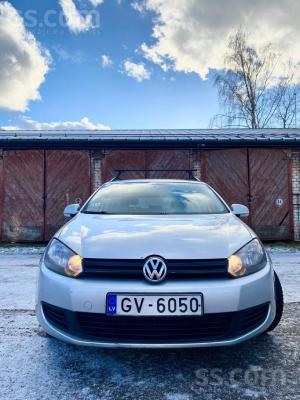 Volkswagen Golf 2011 in Liepaja, with an engine capacity of 1.60 L and mileage of 324 thousand km for 5300 €, photo 3 on AUTOMOTO.COM.LV