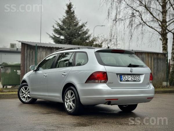 Volkswagen Golf 2011 in Jelgava, with an engine capacity of 1.60 L and mileage of 0 thousand km for 4750 €, photo 3 on AUTOMOTO.COM.LV