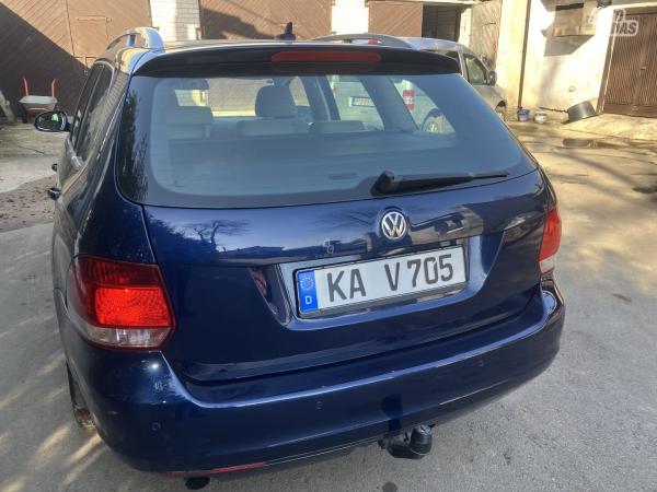 Volkswagen Golf 2011 in Vilnius, with an engine capacity of 1.60 L and mileage of 304 thousand km for 3650 €, photo 5 on AUTOMOTO.COM.LV