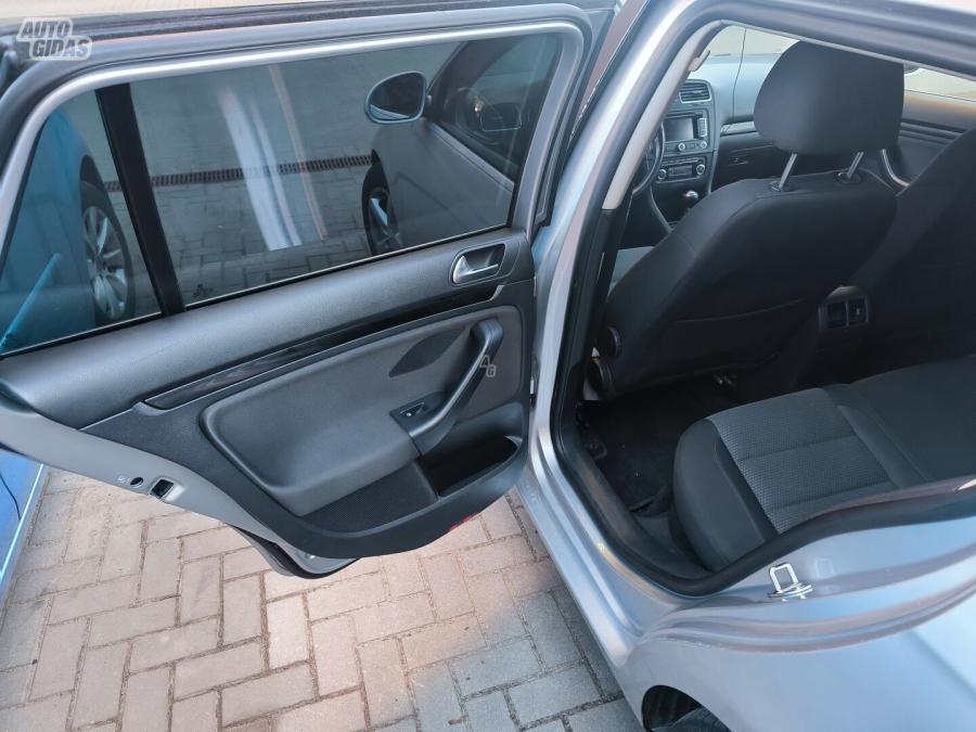 Фольксваген Гольф 2011 в Вильнюс, объемом двигателя 1.60 л и пробегом 370 тыс. км за 3500 €, фото 17 на AUTOMOTO.COM.LV