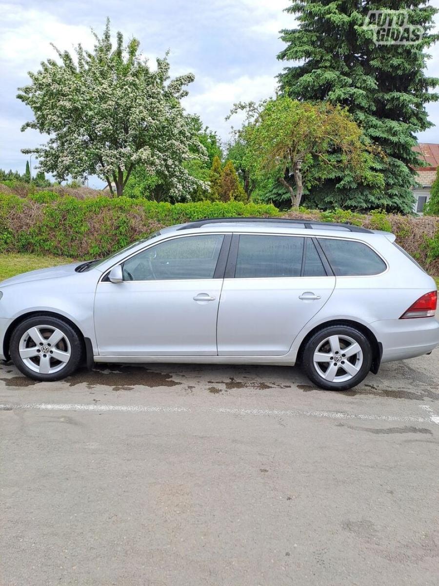Volkswagen Golf 2011 Viļņa, ar dzinēja tilpumu 1.60 L un nobraukumu 468 tūkst. km par 2000 €, foto 4 vietnē AUTOMOTO.COM.LV
