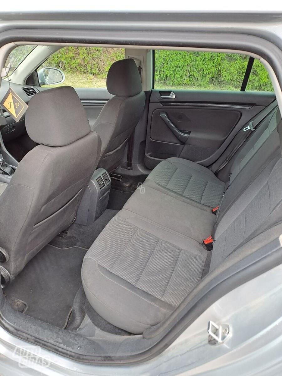 Volkswagen Golf 2011 Viļņa, ar dzinēja tilpumu 1.60 L un nobraukumu 468 tūkst. km par 2000 €, foto 9 vietnē AUTOMOTO.COM.LV