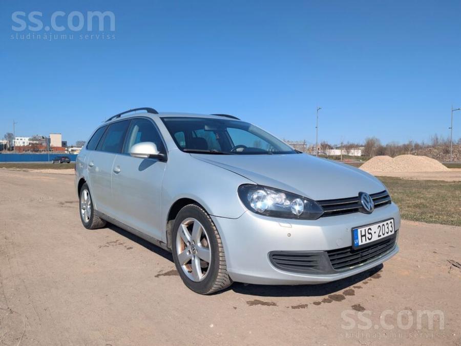 Volkswagen Golf 2011 in Riga, with an engine capacity of 1.60 L and mileage of 374 thousand km for 1900 €, photo 5 on AUTOMOTO.COM.LV
